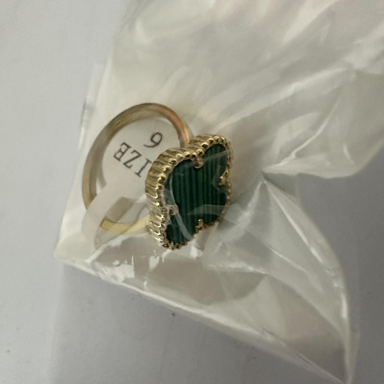 Van cleef dupe size 6 Brand new DHGATE - Depop