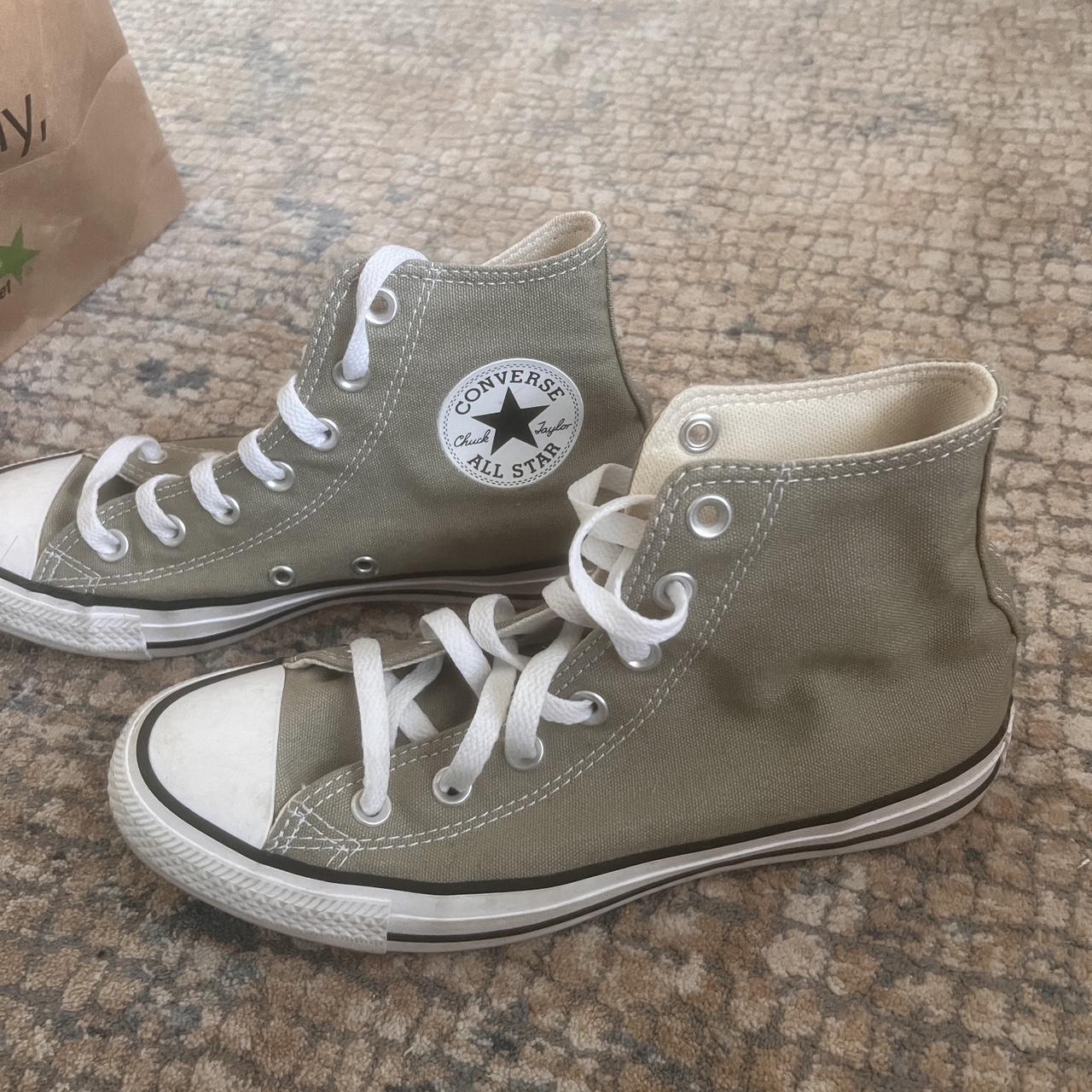 Light green olive Converse - Depop