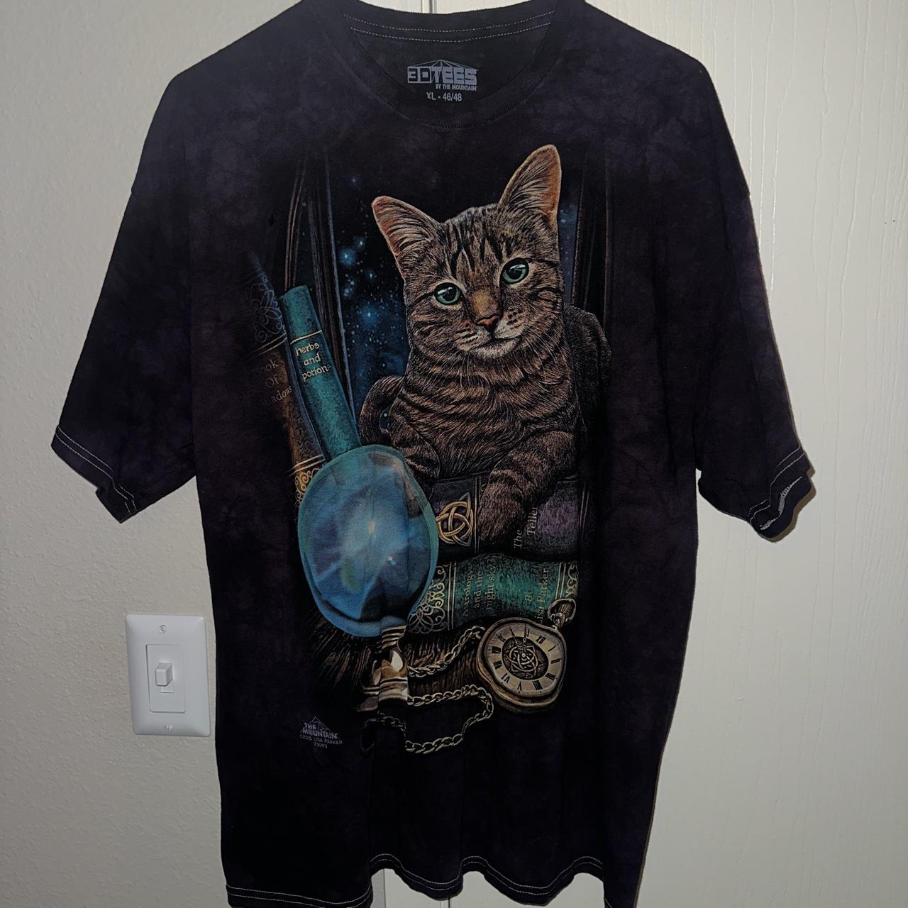 The mountain wizard cat tee - Depop