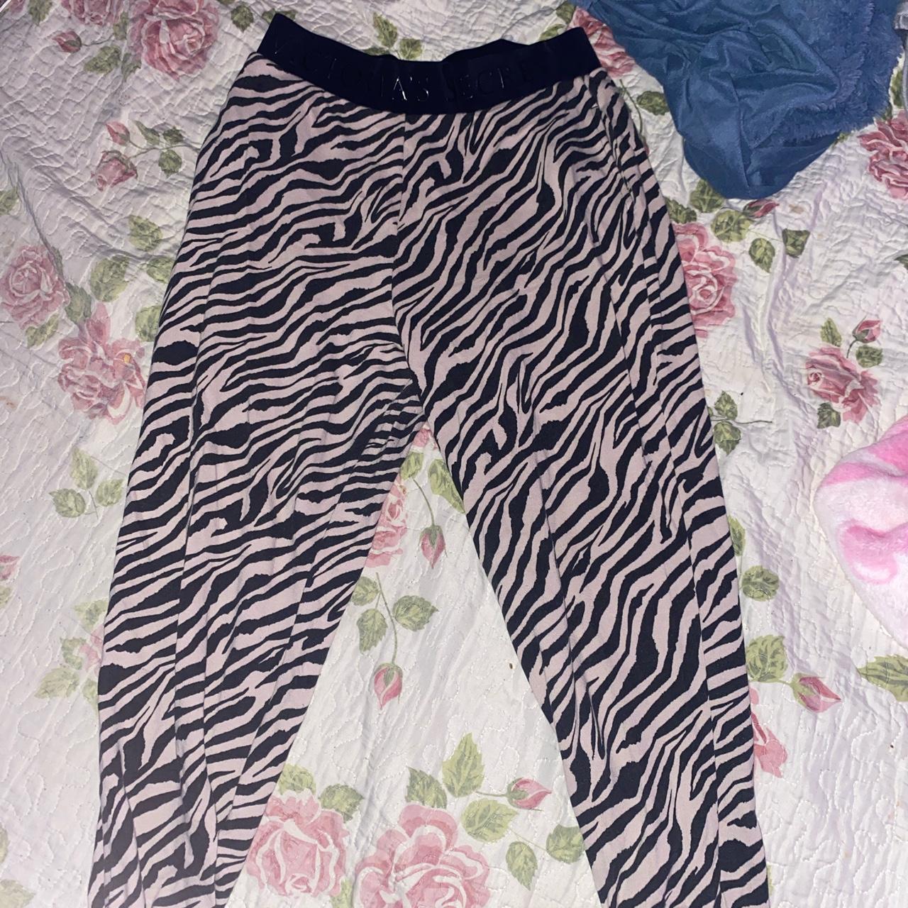 Victoria Secret Leopard Print Sweatpants Fits M & L - Depop