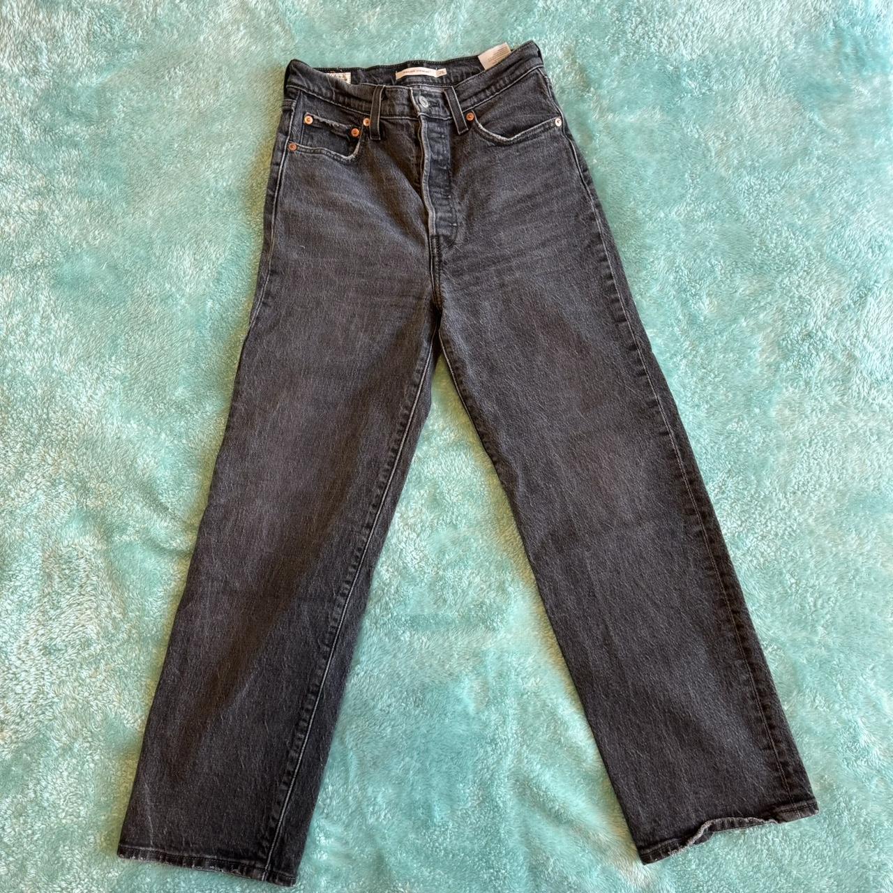 Levi’s Premium Ribcage Straight in Size 26 Black... - Depop