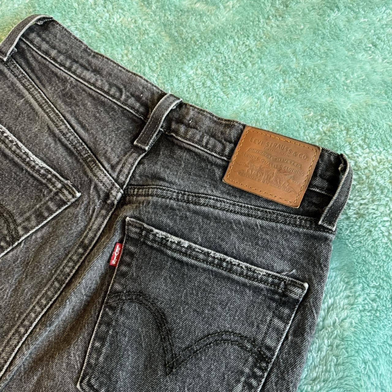 Levi’s Premium Ribcage Straight in Size 26 Black... - Depop