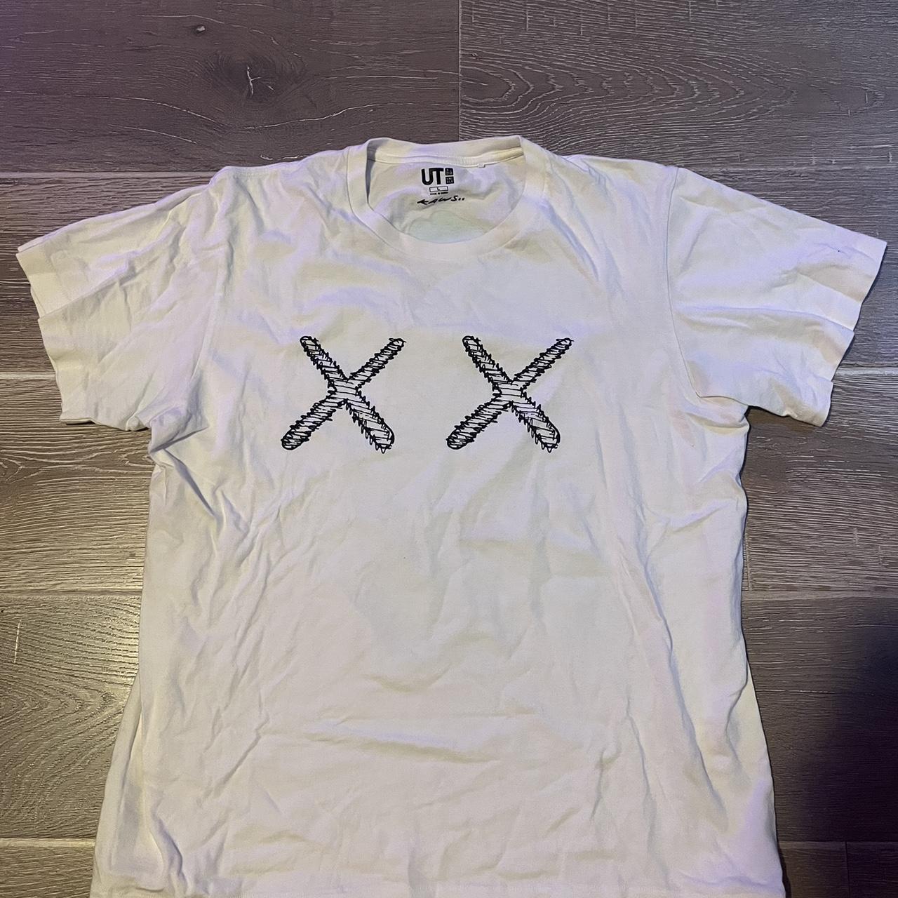 Kaws T-shirt - Depop