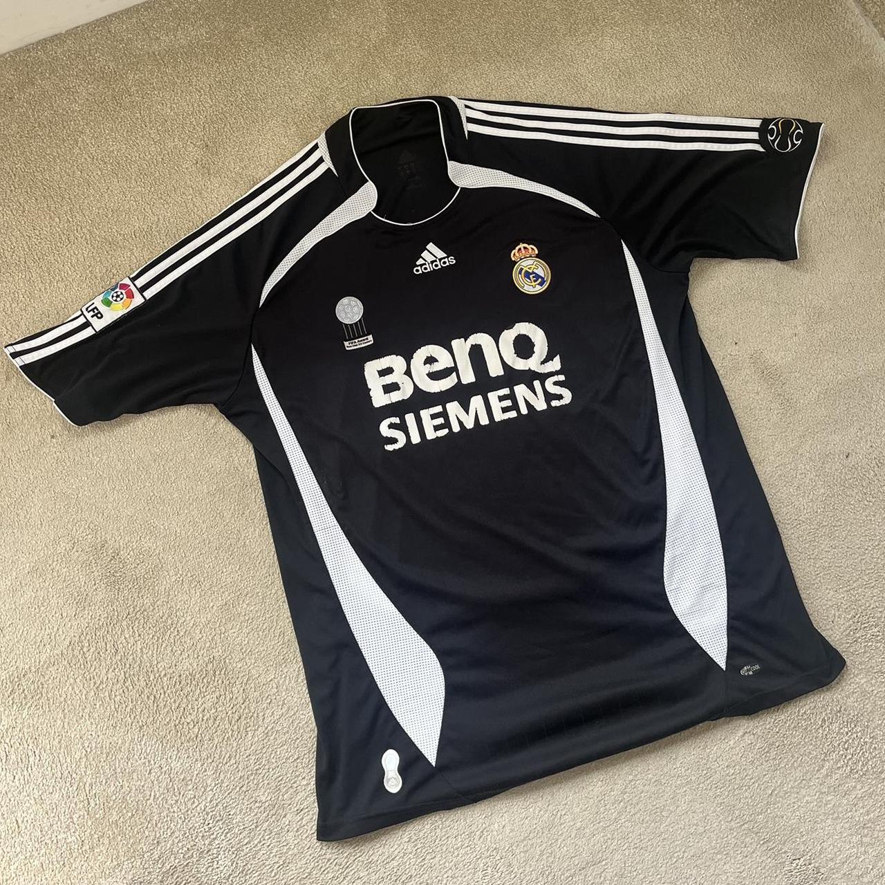Real Madrid 2006/07 Away Kit Size XL Great... - Depop