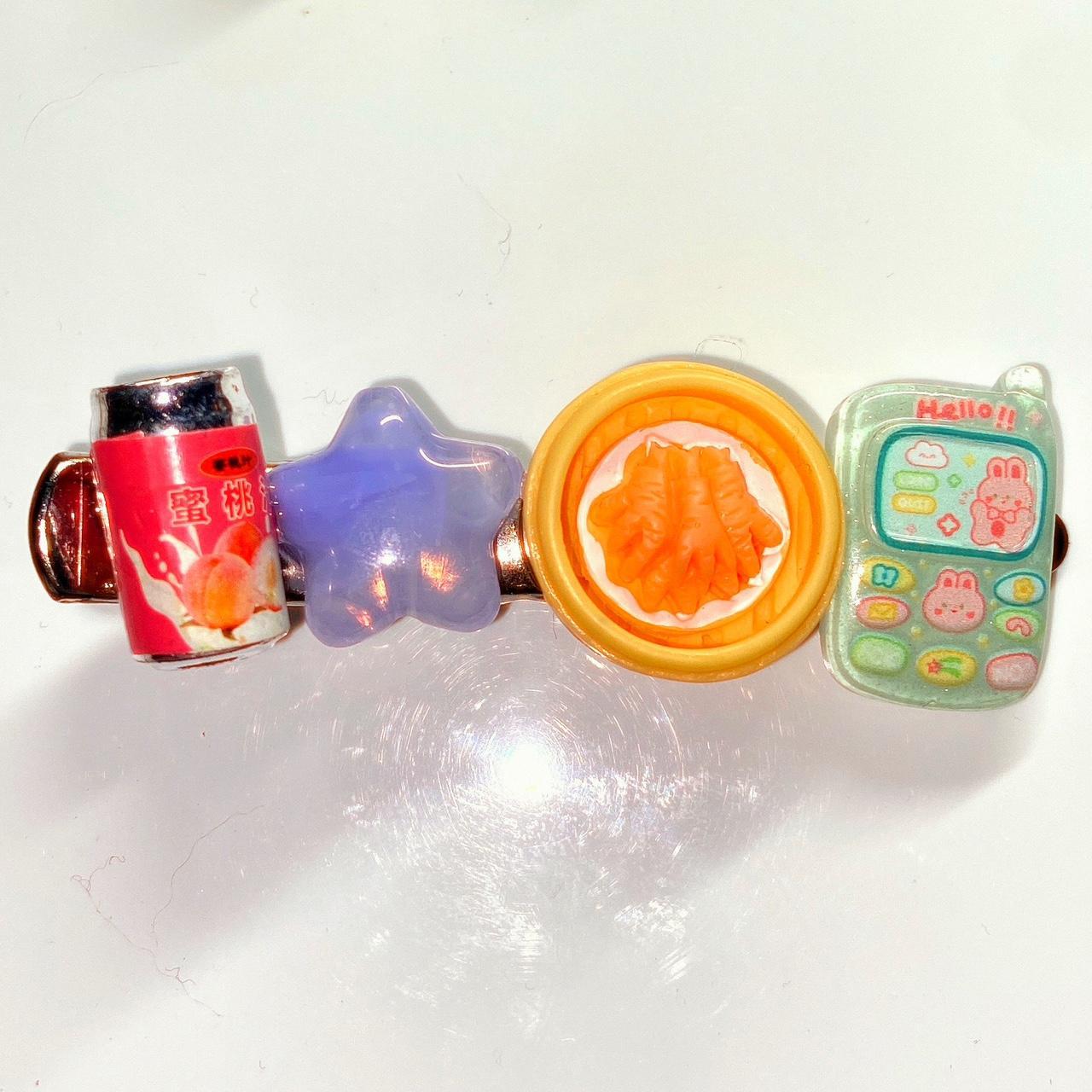 Junk hair clip Handmade - Depop