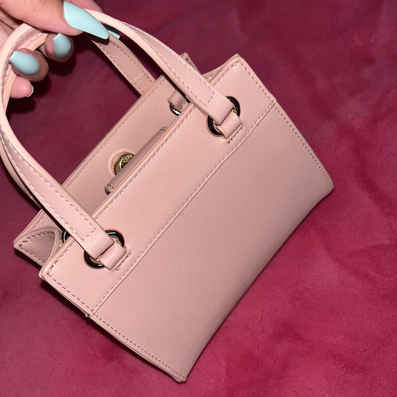 Guess mini pink bag Comes with a chain ! Barley used - Depop