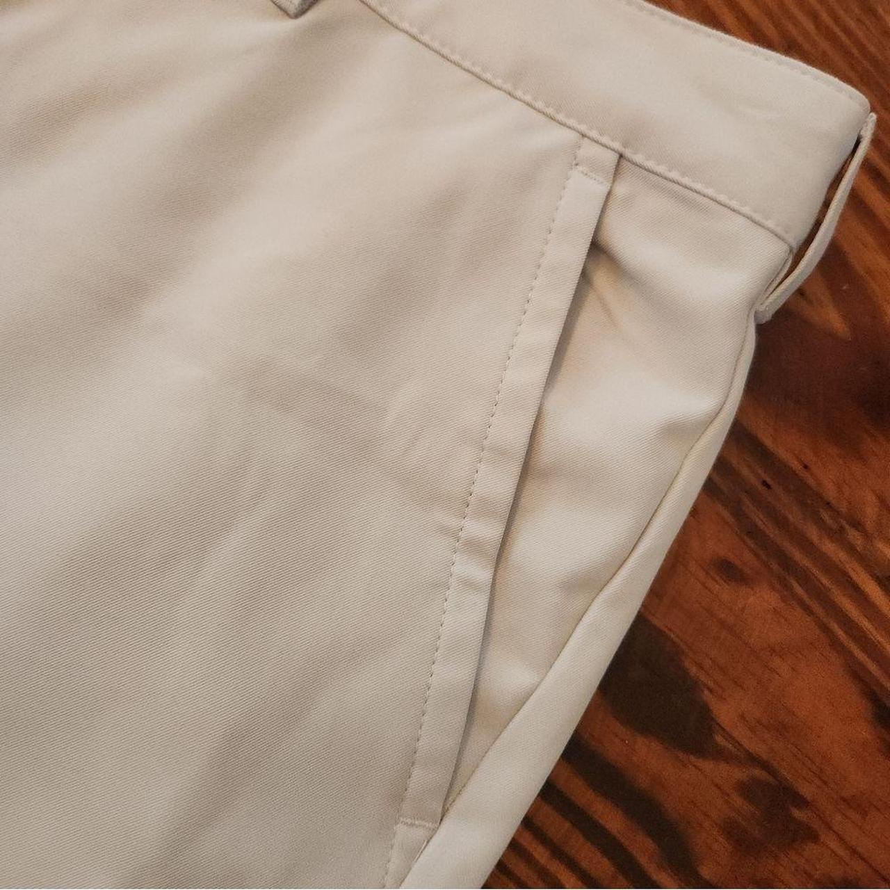 Mens IZOD Classic Light Khaki Golf Shorts Size... - Depop