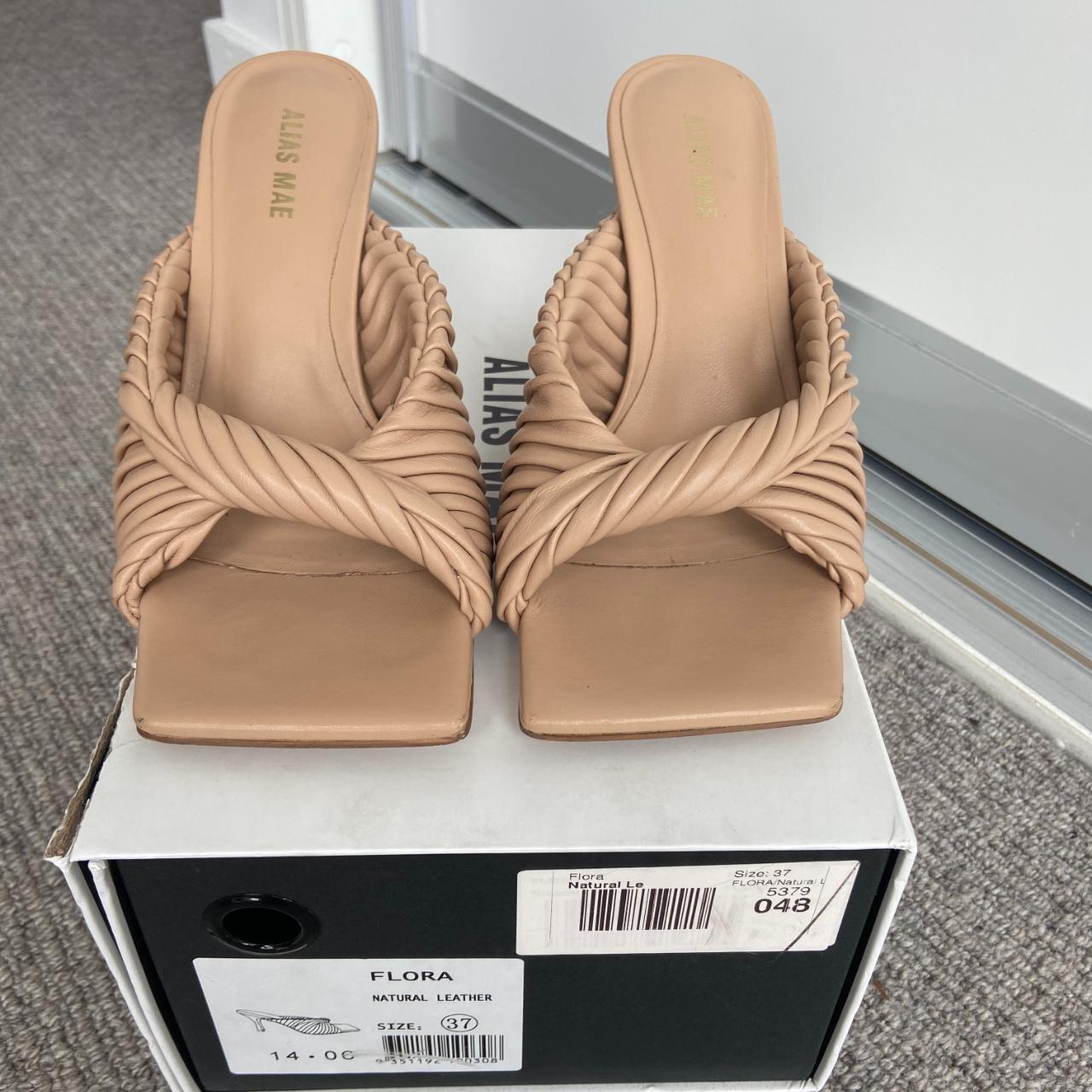 Alias Mae Tan heels Size 37 SHIPPING WITHOUT BOX - Depop