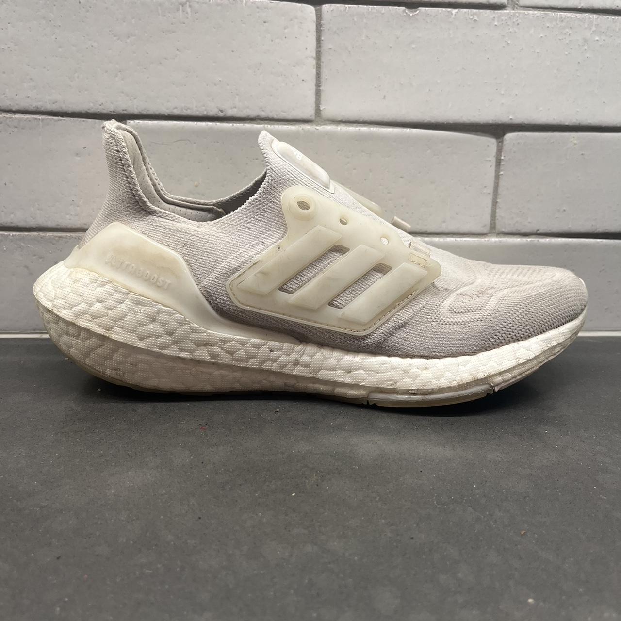 All white ultra boost size 8 - Depop