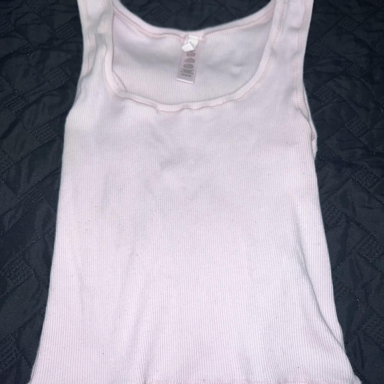 Medium Pink Skims Top - Depop