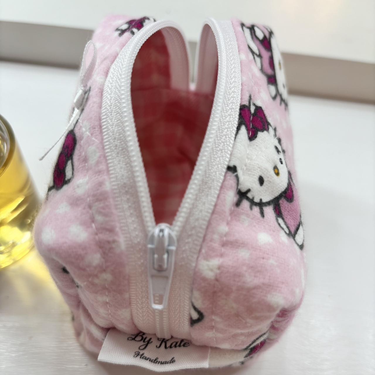 Small Cute little Pouch to carry your little bits in... - Depop