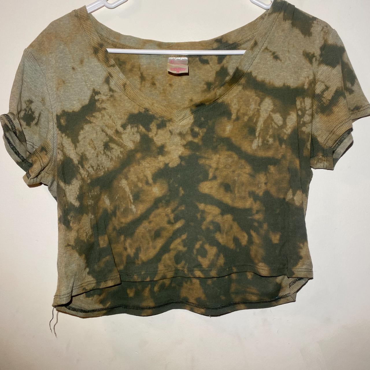 large green bleach crop top - Depop