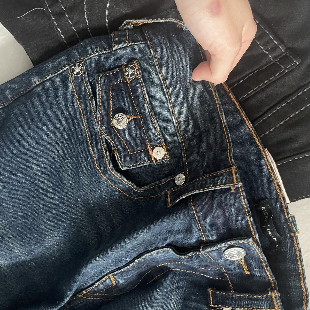 Ricky relaxed straight 32 x 32. Get both for 90 or... - Depop