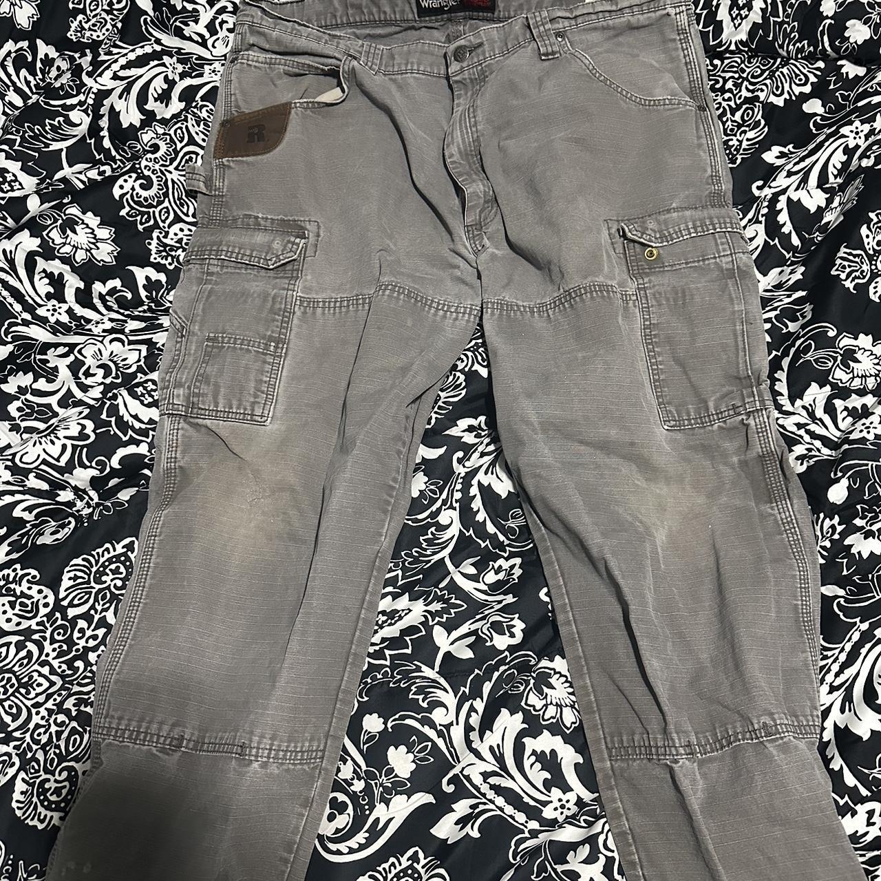 Wrangler Riggs grey double knee cargo pants Size... - Depop