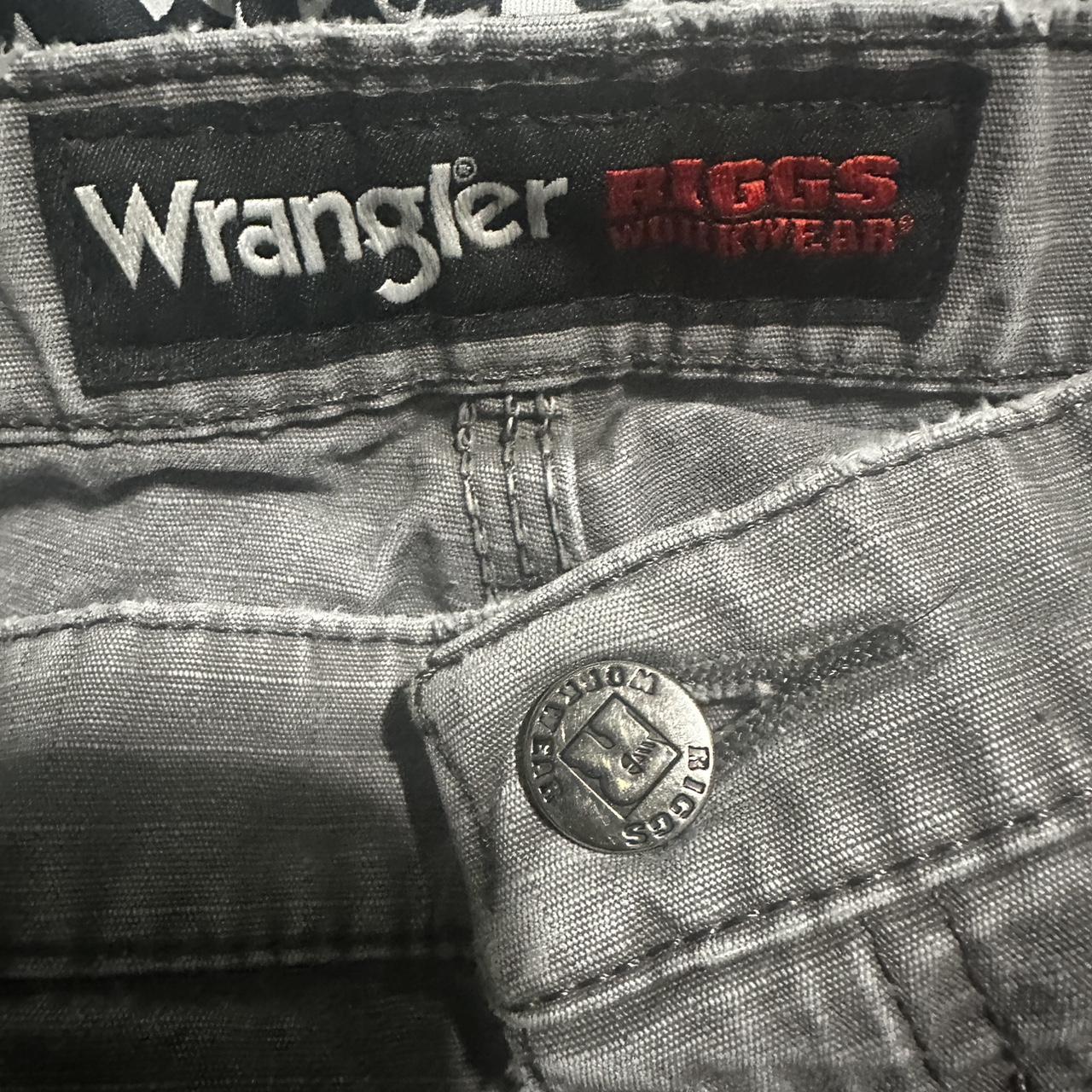 Wrangler Riggs grey double knee cargo pants Size... - Depop