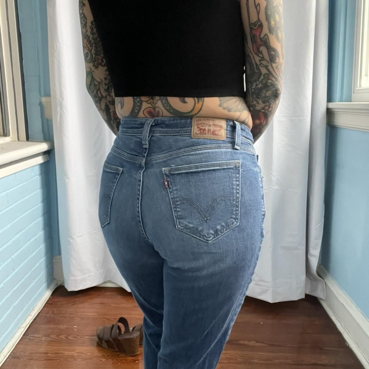 levi’s 529 low rise ‘curvy skinny’ jeans size... | Depop