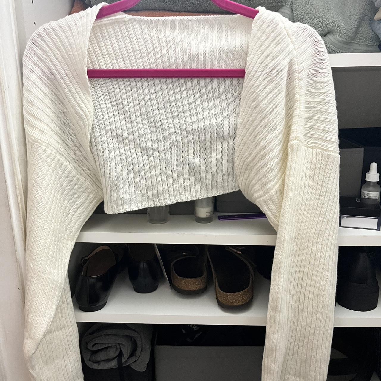 Cream shrug. No holes or stains. - Depop