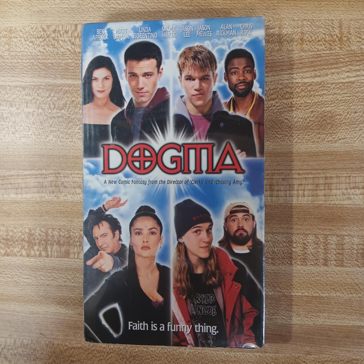 Dogma (1999) VHS Kevin Smith Ben Affleck Matt Damon... | Depop