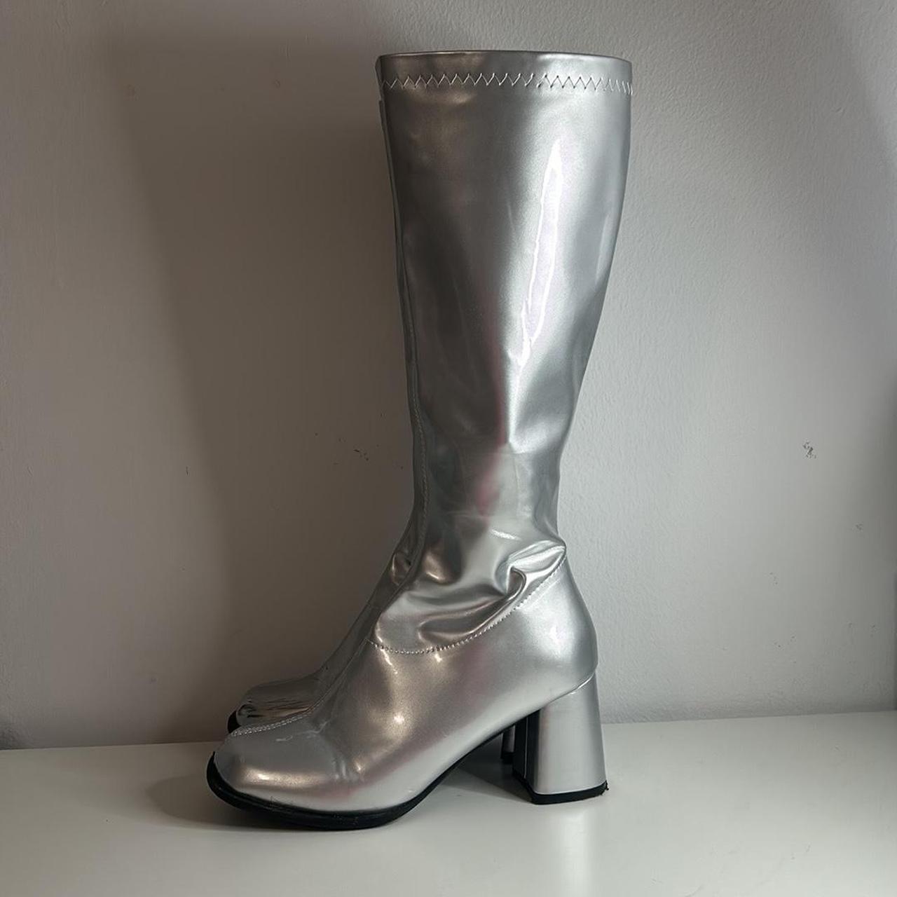 Silver Gogo Knee high boots - Depop