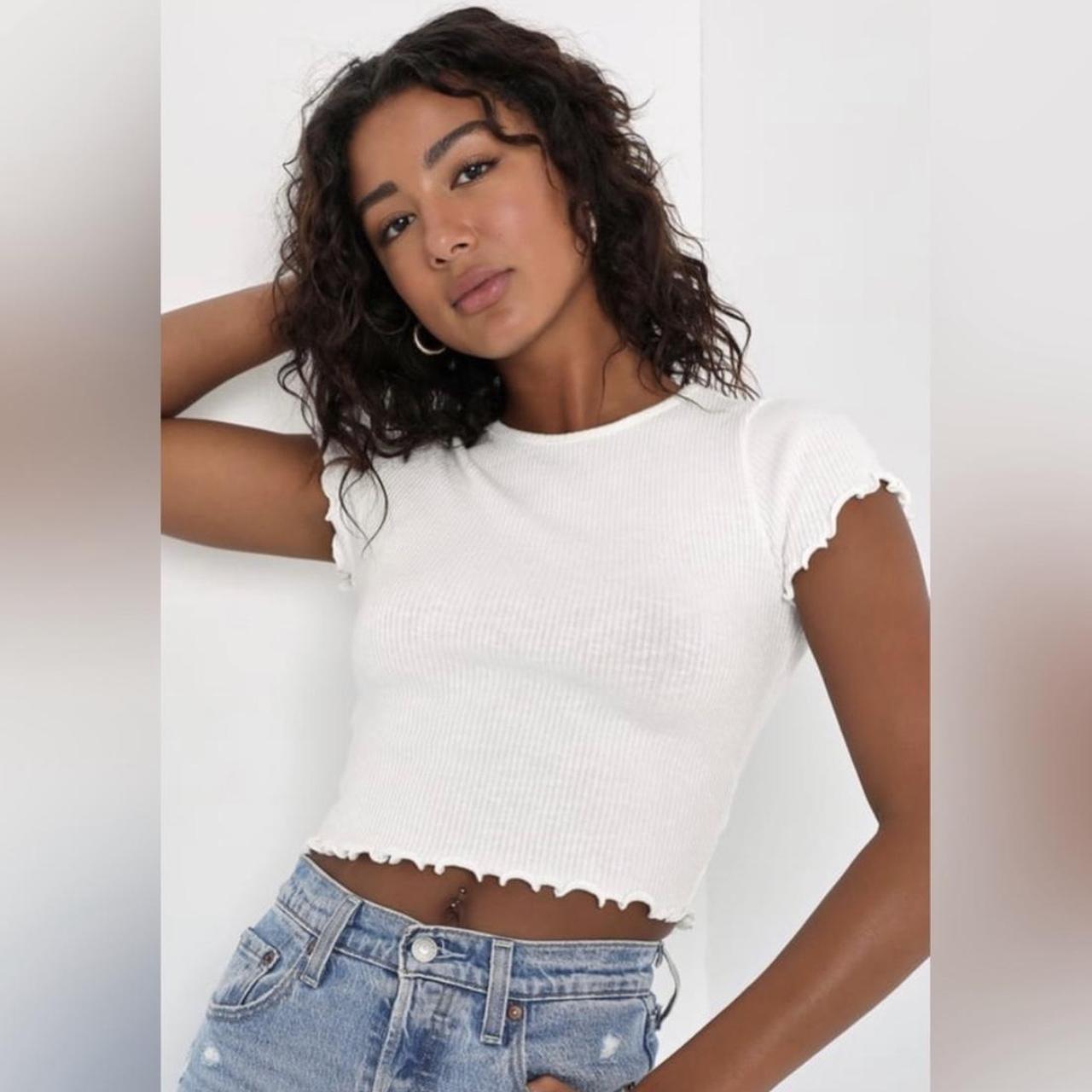 Lulus white crop top Size L but runs small - Depop