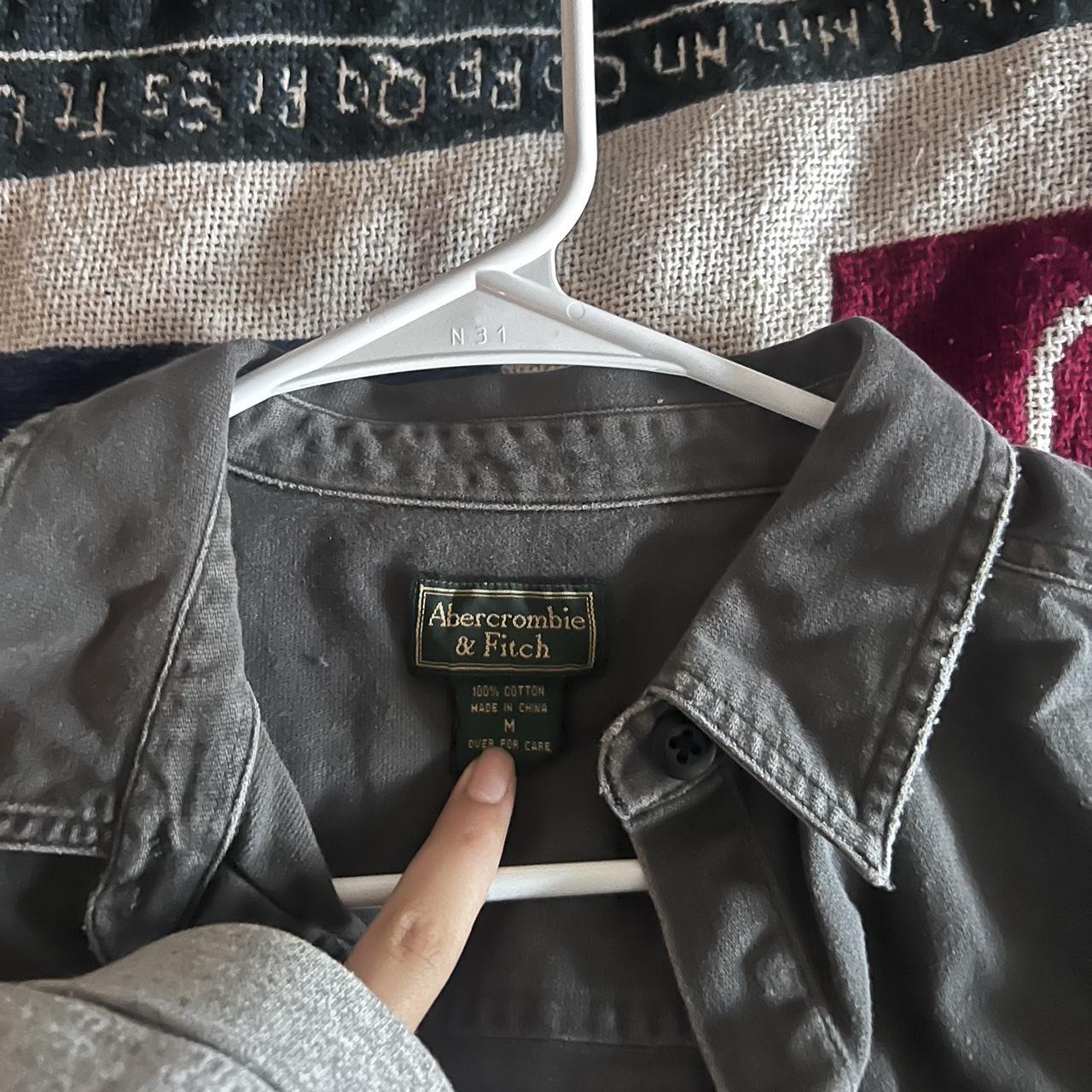 Abercrombie & Fitch green button-up shirt #Abercrombie | Depop