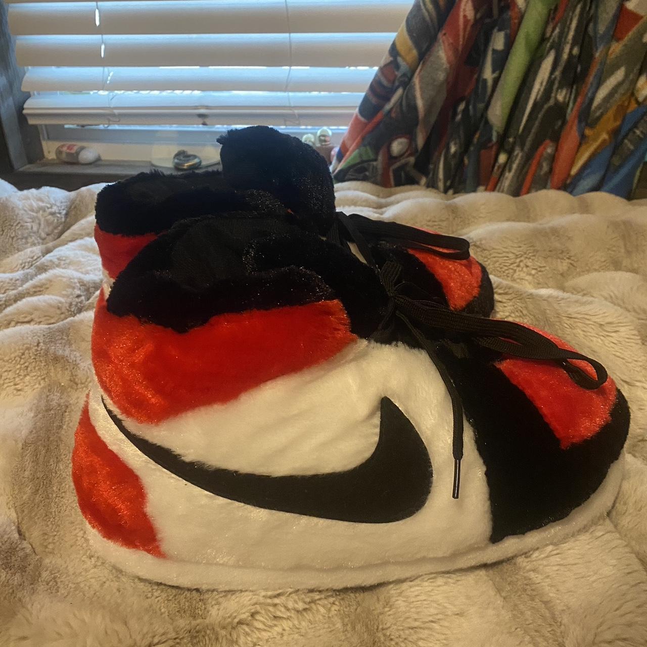 Air jordan slippers never worn - Depop