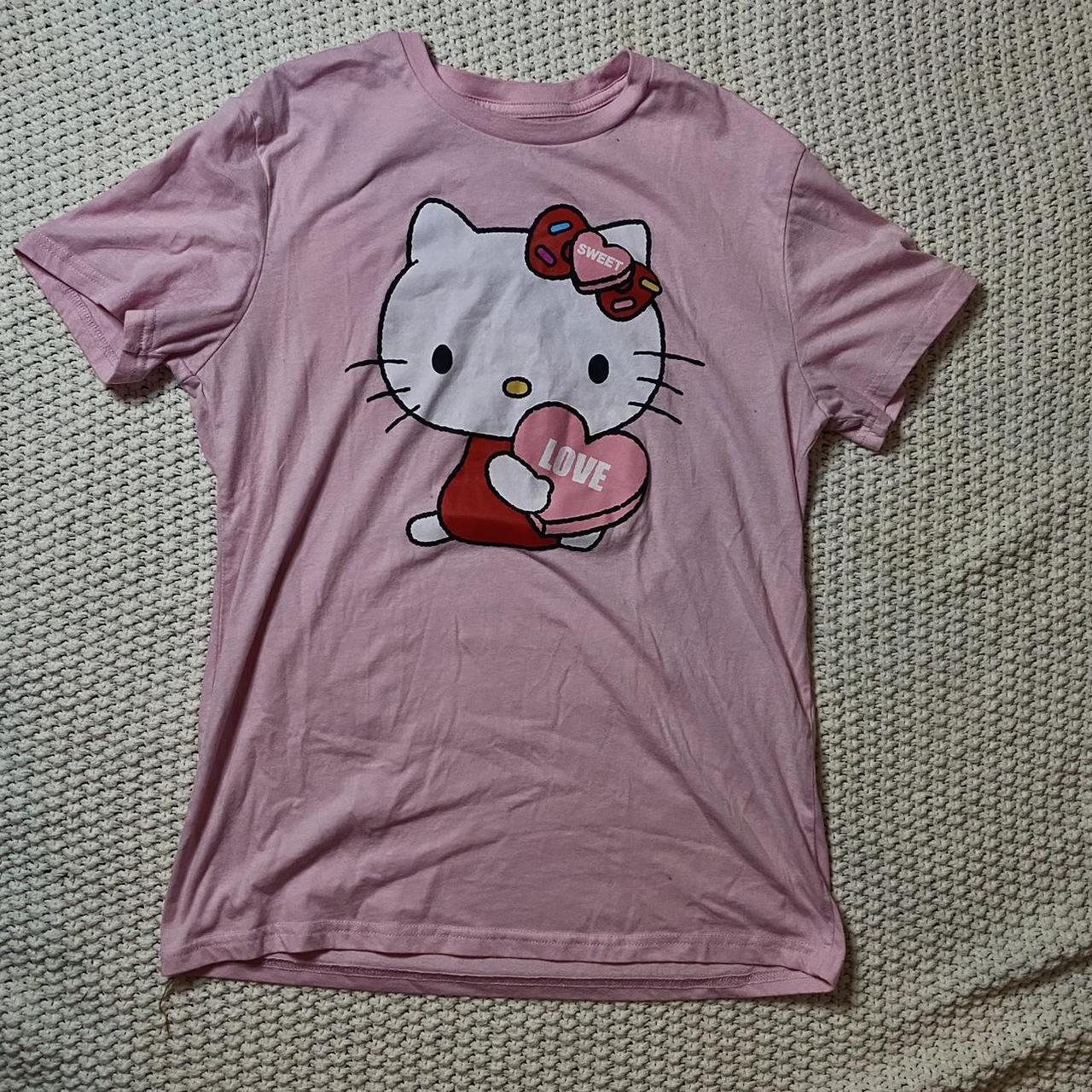 Hello kitty Graphic tee! Size: Medium - Depop
