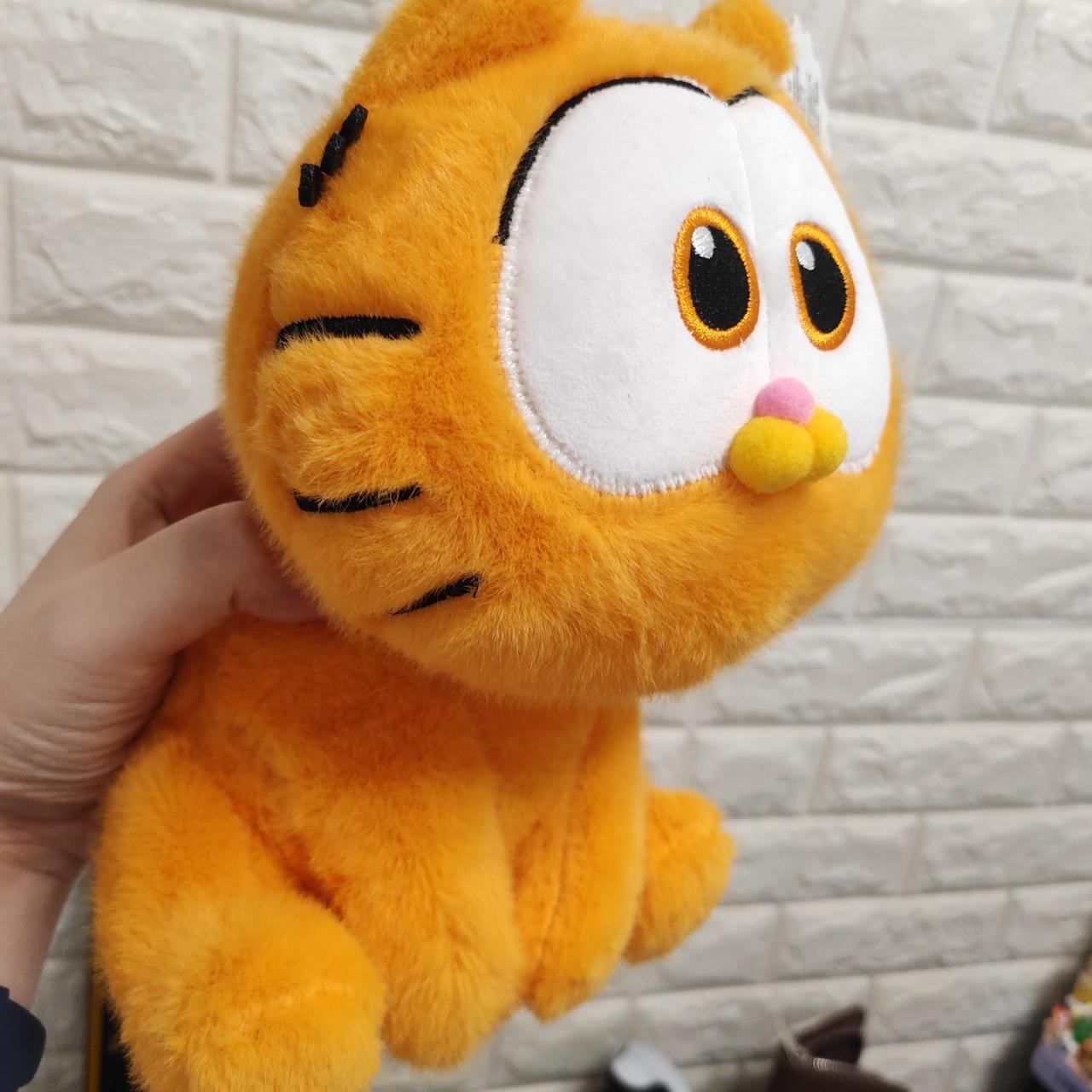 25cm kitty Garfield innocent look plushie from the... - Depop