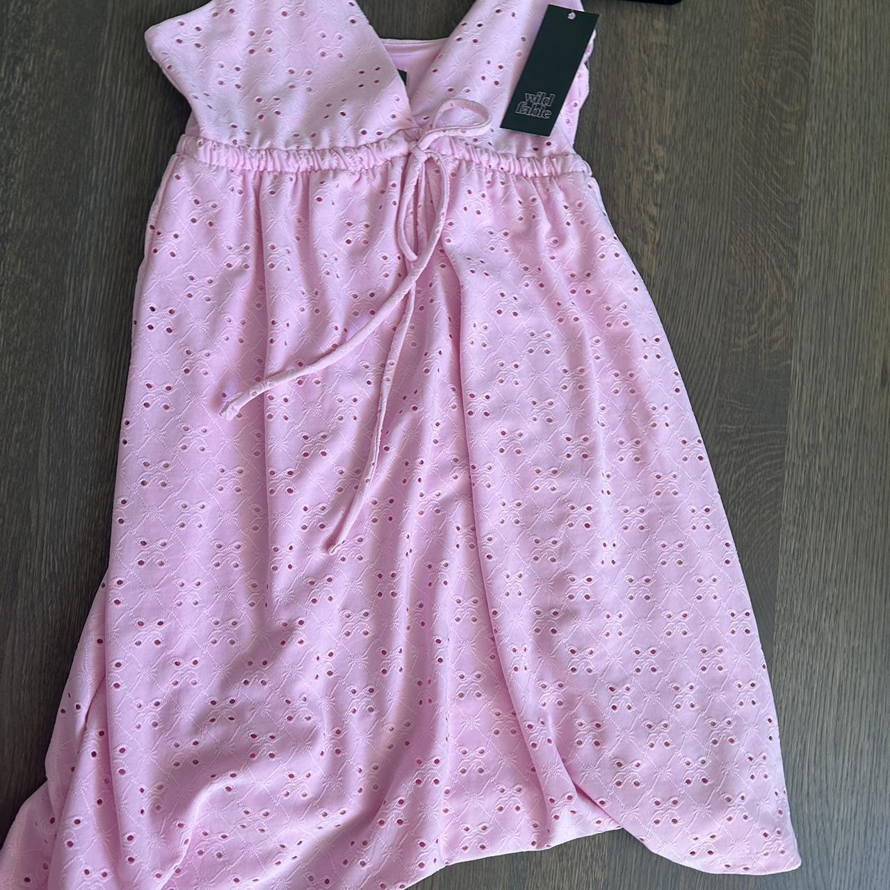 BUNDLEEEE pink wild fable beach coverup and white... - Depop