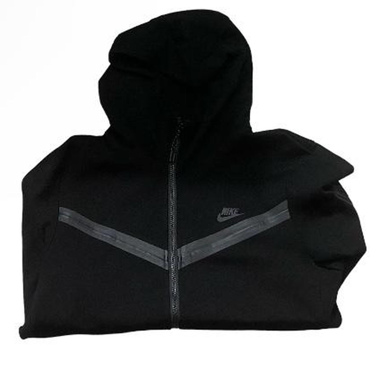 Nike tech Medium (TAG RIPPED FROM WASHER!) - Depop