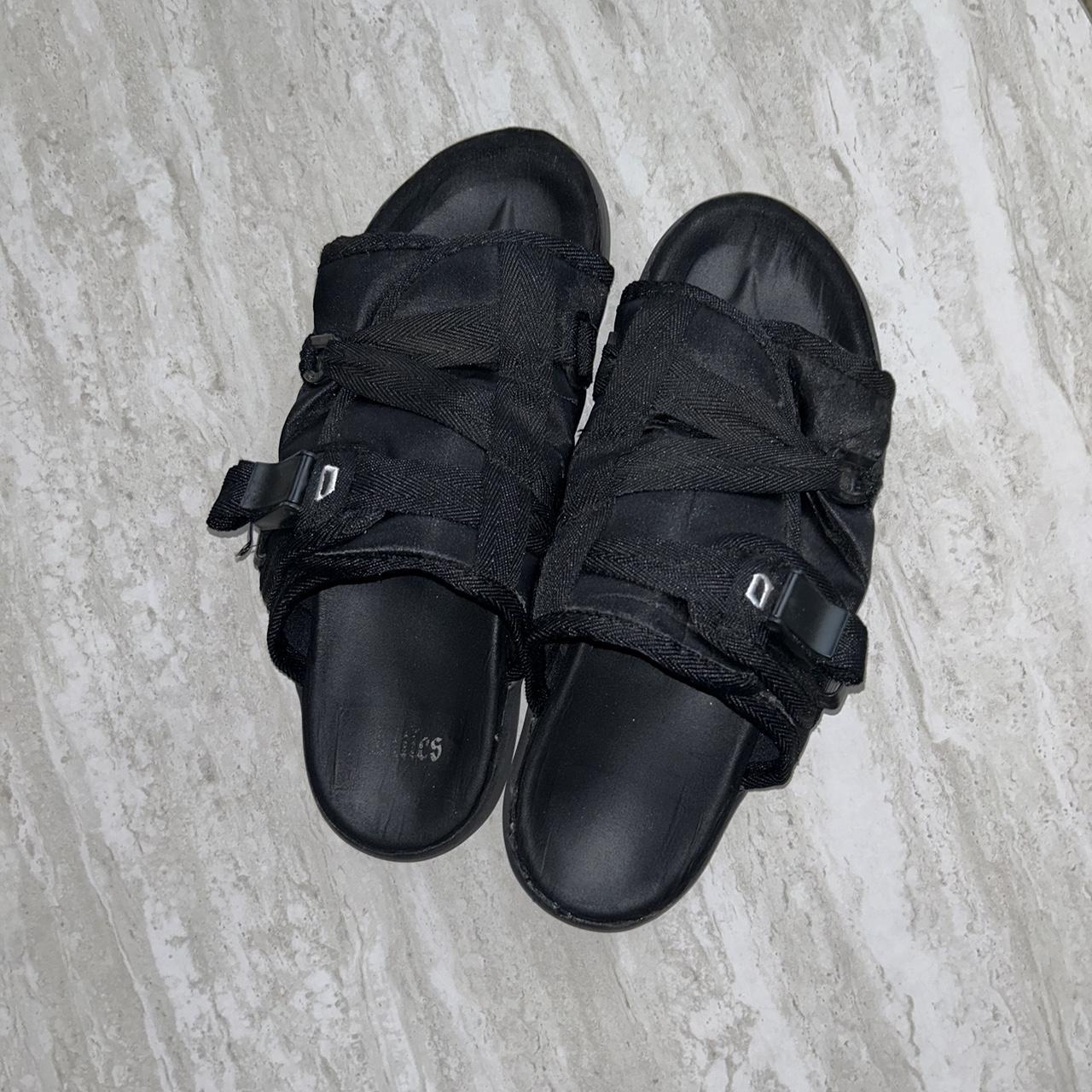 ollics Blackout colorway fits size 11-12 - Depop