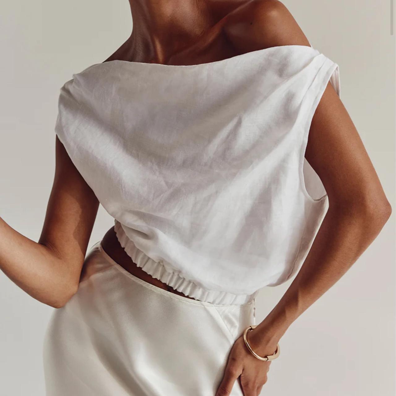 Dissh set WHITE Cass white linen crop top size... - Depop