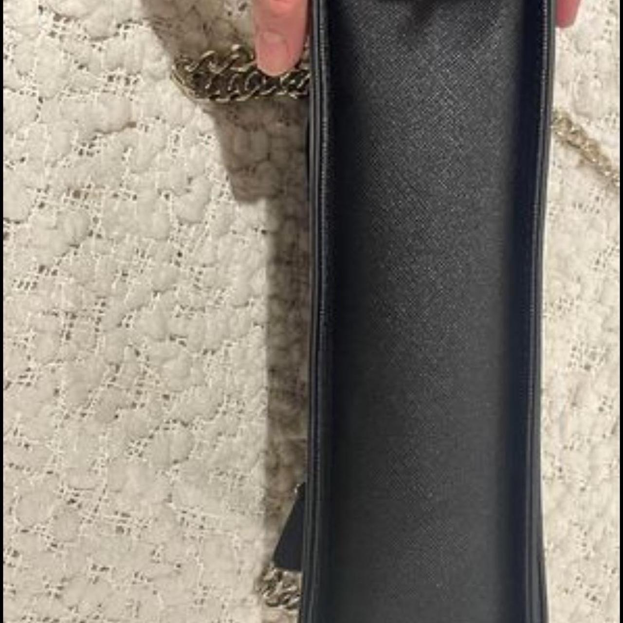 Guess side bag - Depop