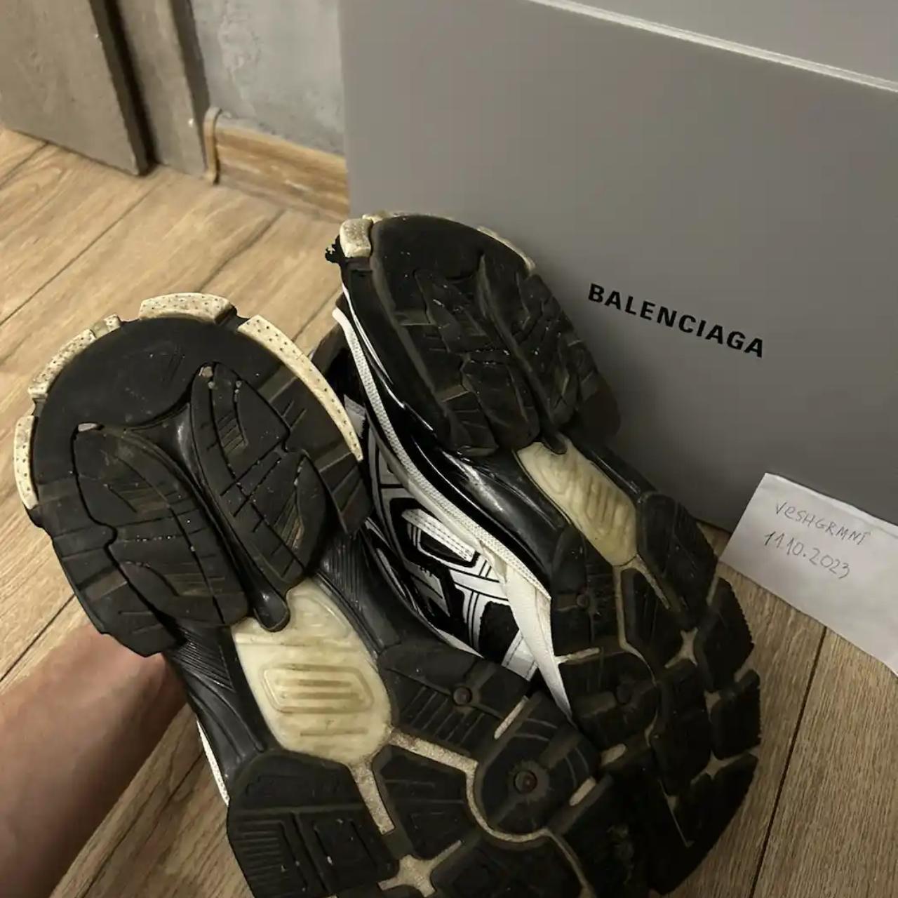 Balenciaga runners box no dust bag - Depop