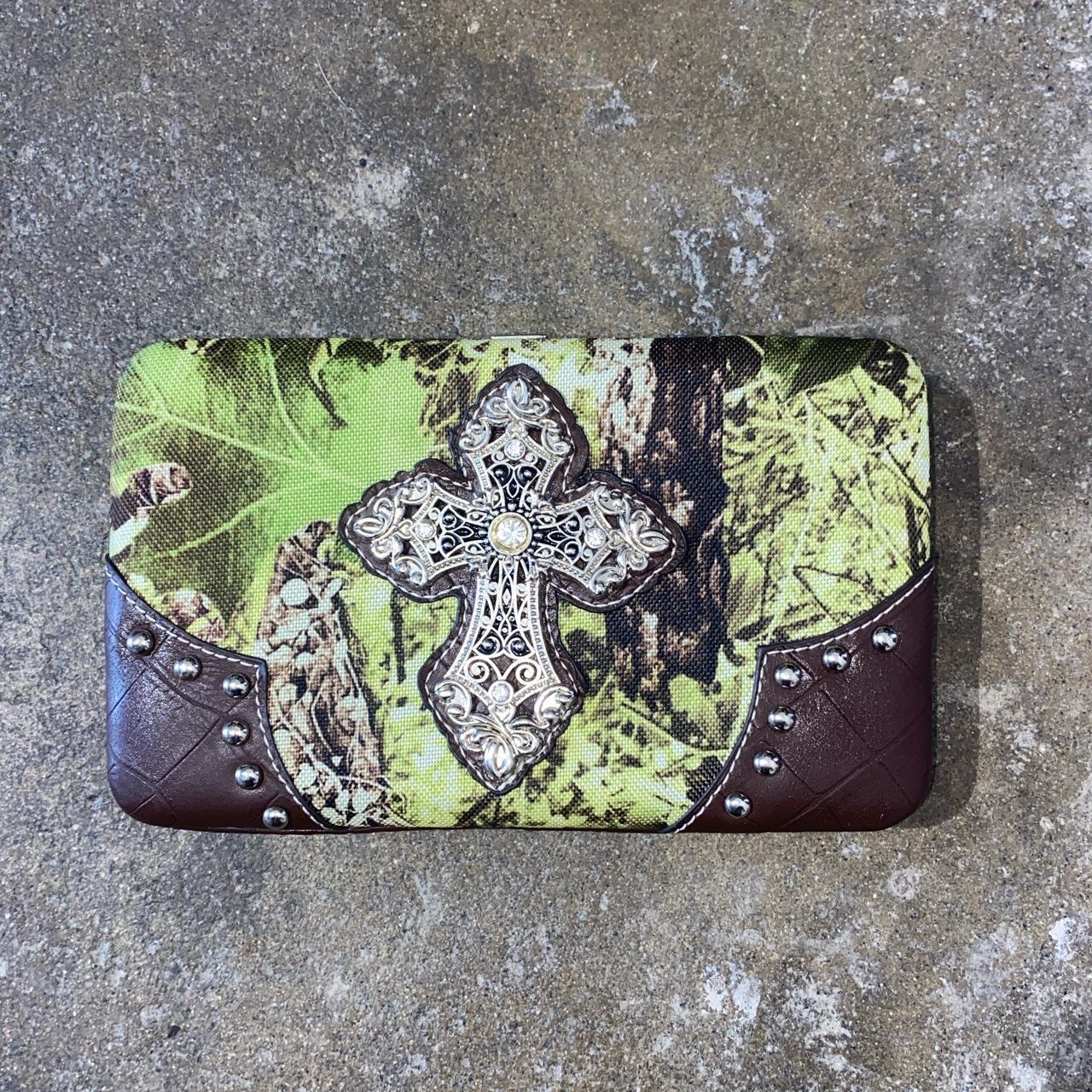 Mcbling Y2k mossy oak hunting wallet 7.5x4.5 inch... - Depop