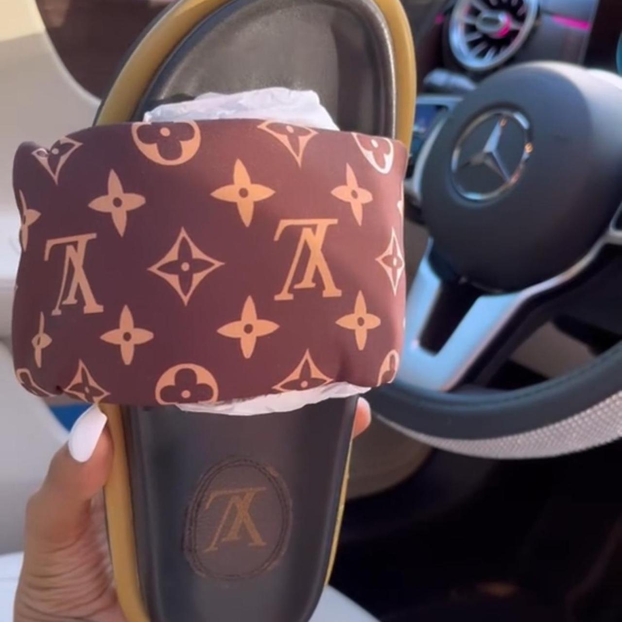 LV slides - Depop