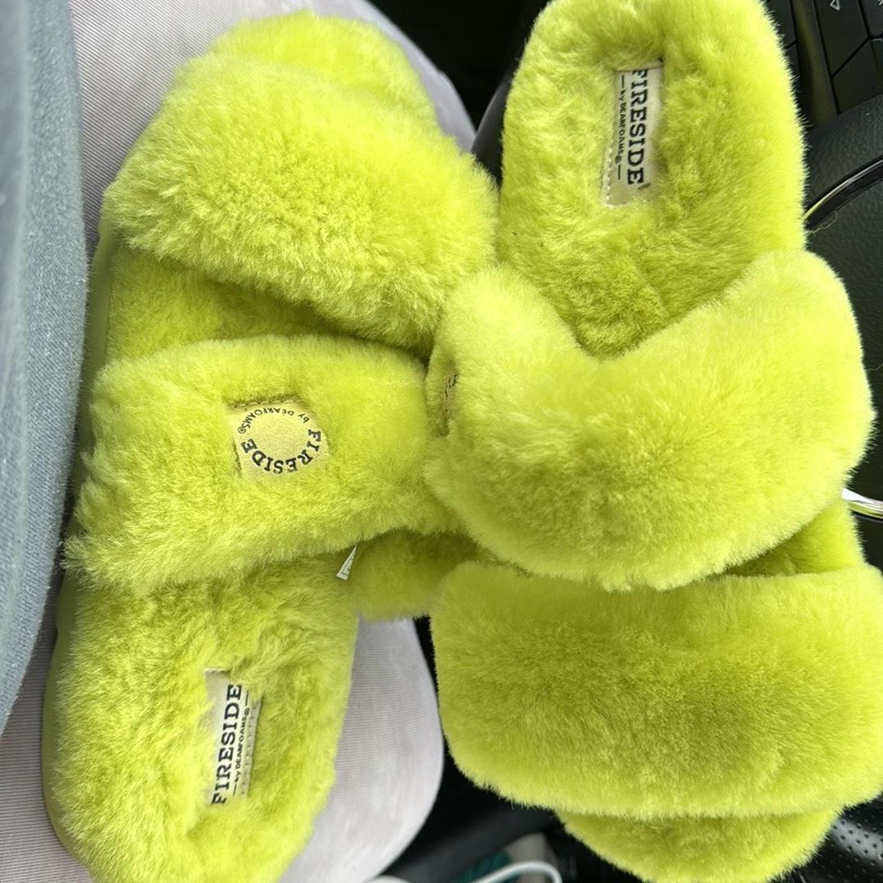 Dearfoam, fireside lime, green slippers. Tryon... - Depop