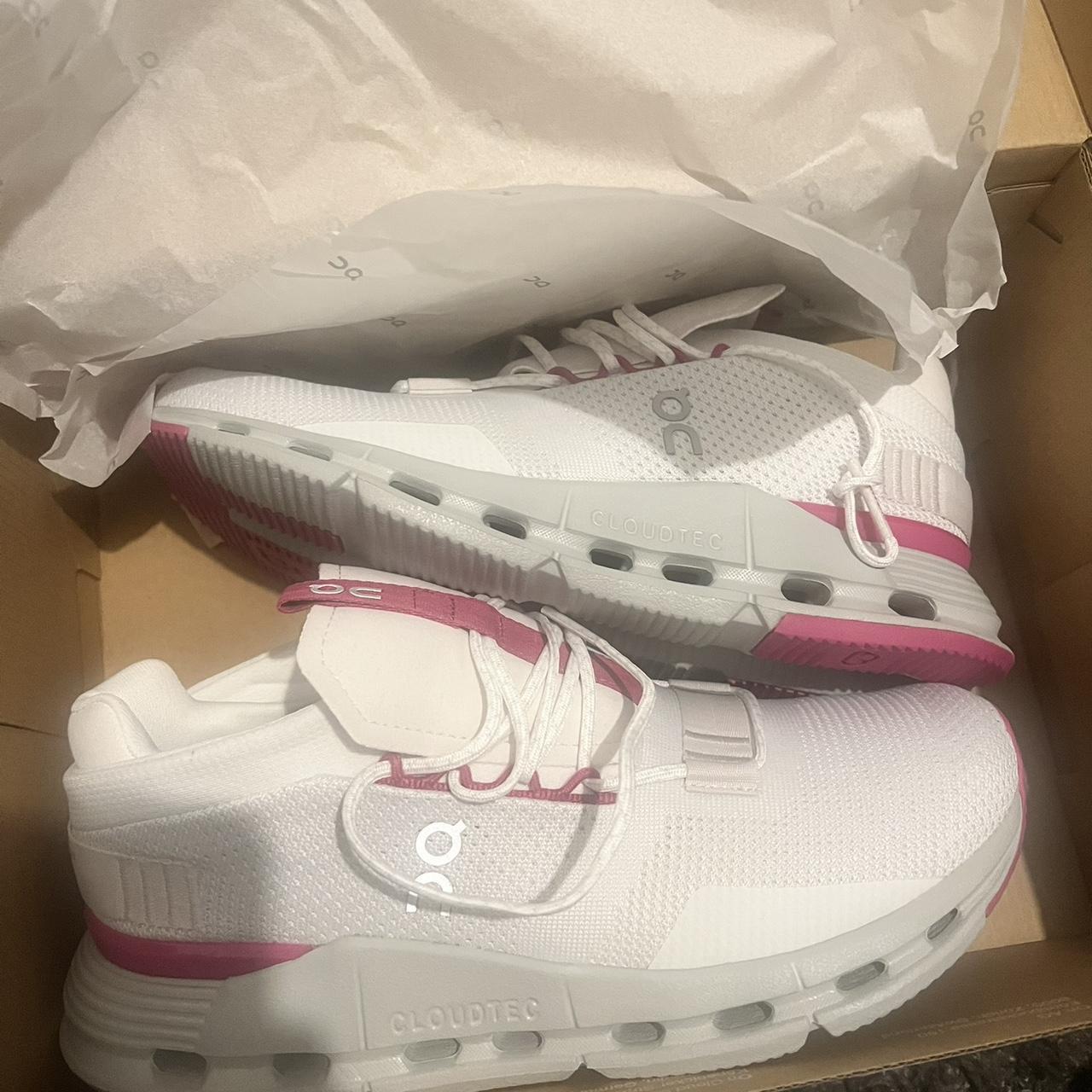 On running cloudnova white & pink Brand new Uk... - Depop