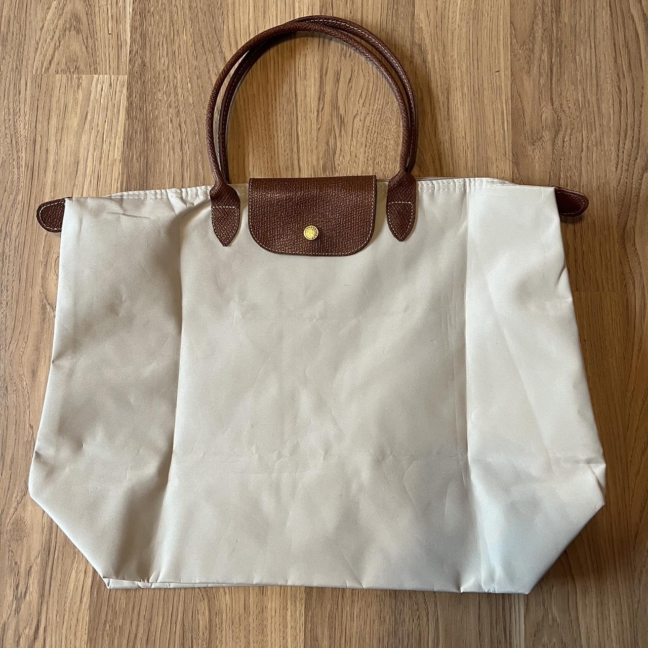 Longchamp tote in color “paper” measures 15x21x6.5.... - Depop