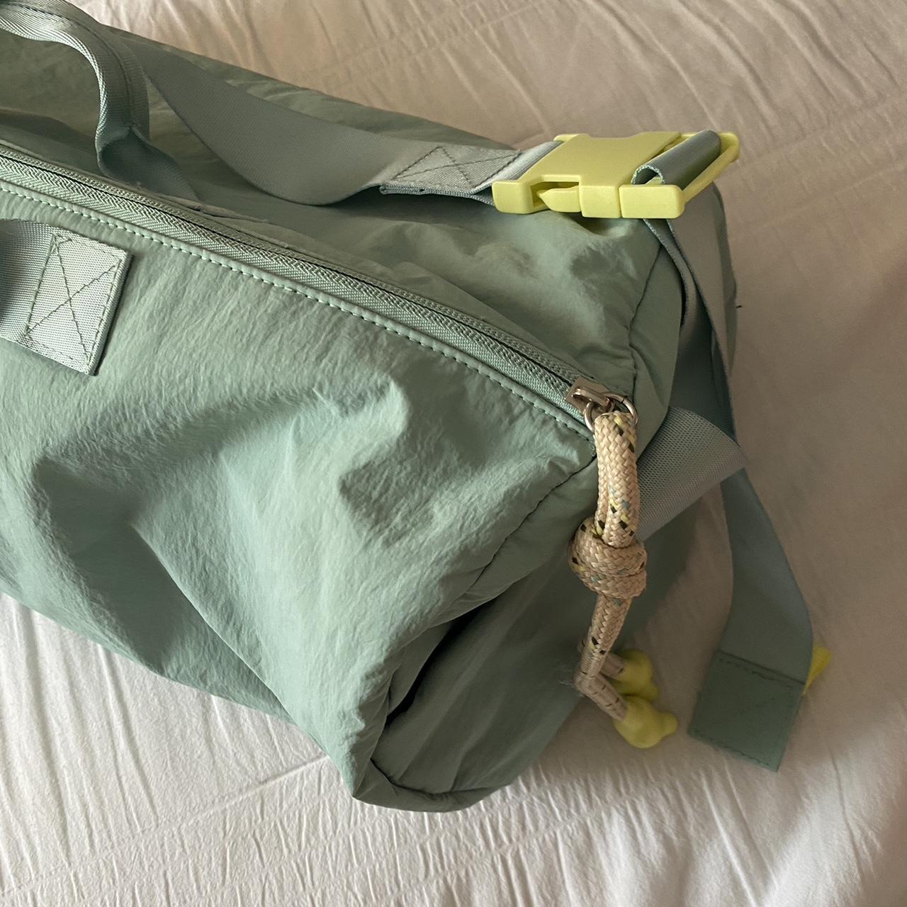 Target duffle bag - Depop