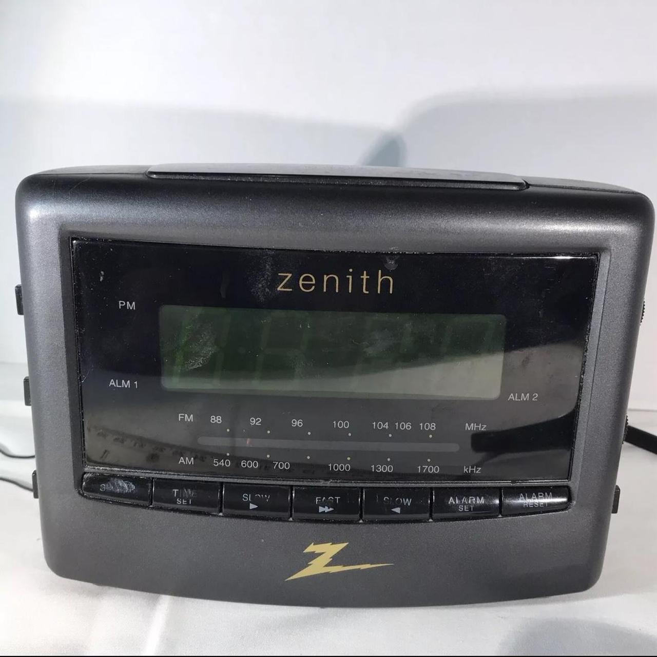 Zenith Am Fm Dual Alarm Clock Radio Model Z124B... | Depop