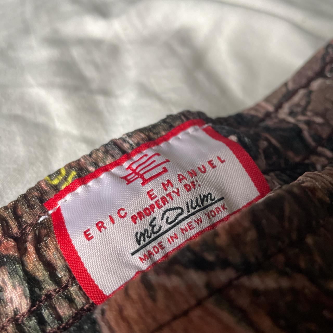 Eric Emanuel Real tree camo shorts Men’s medium - Depop