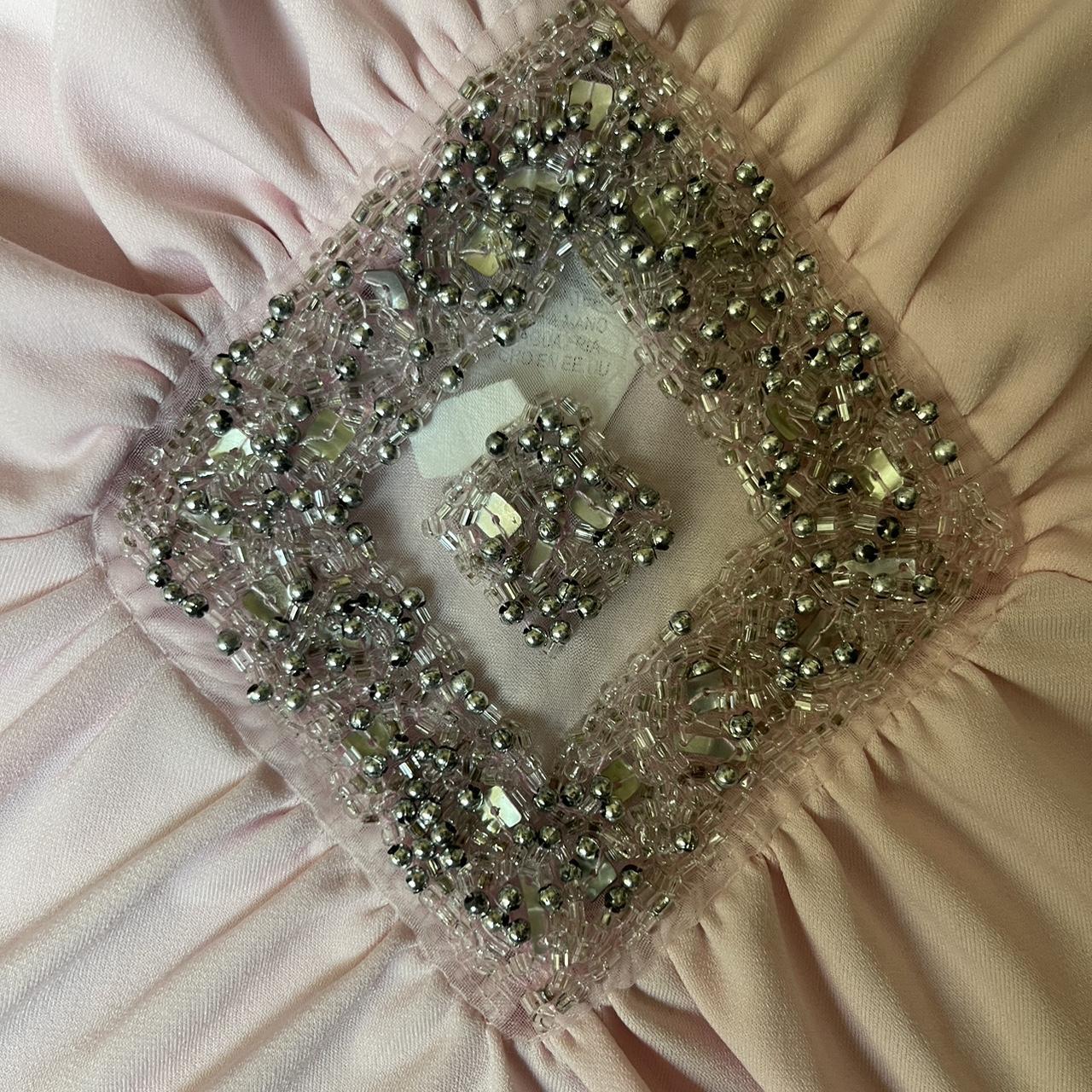 Body Central Women's T-shirt | Depop