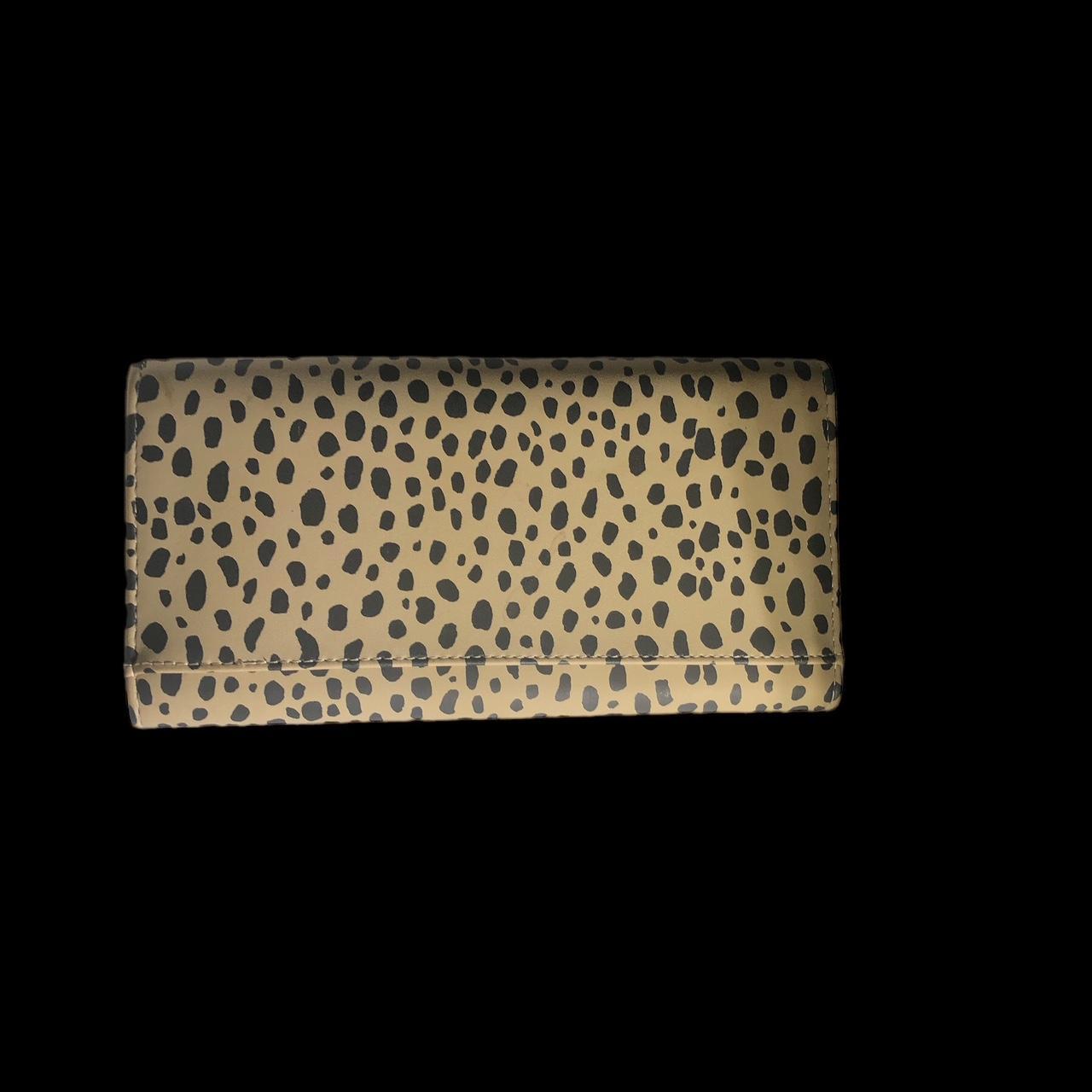 Universal Thread Cheetah Print Wallet, Very Spacious - Depop