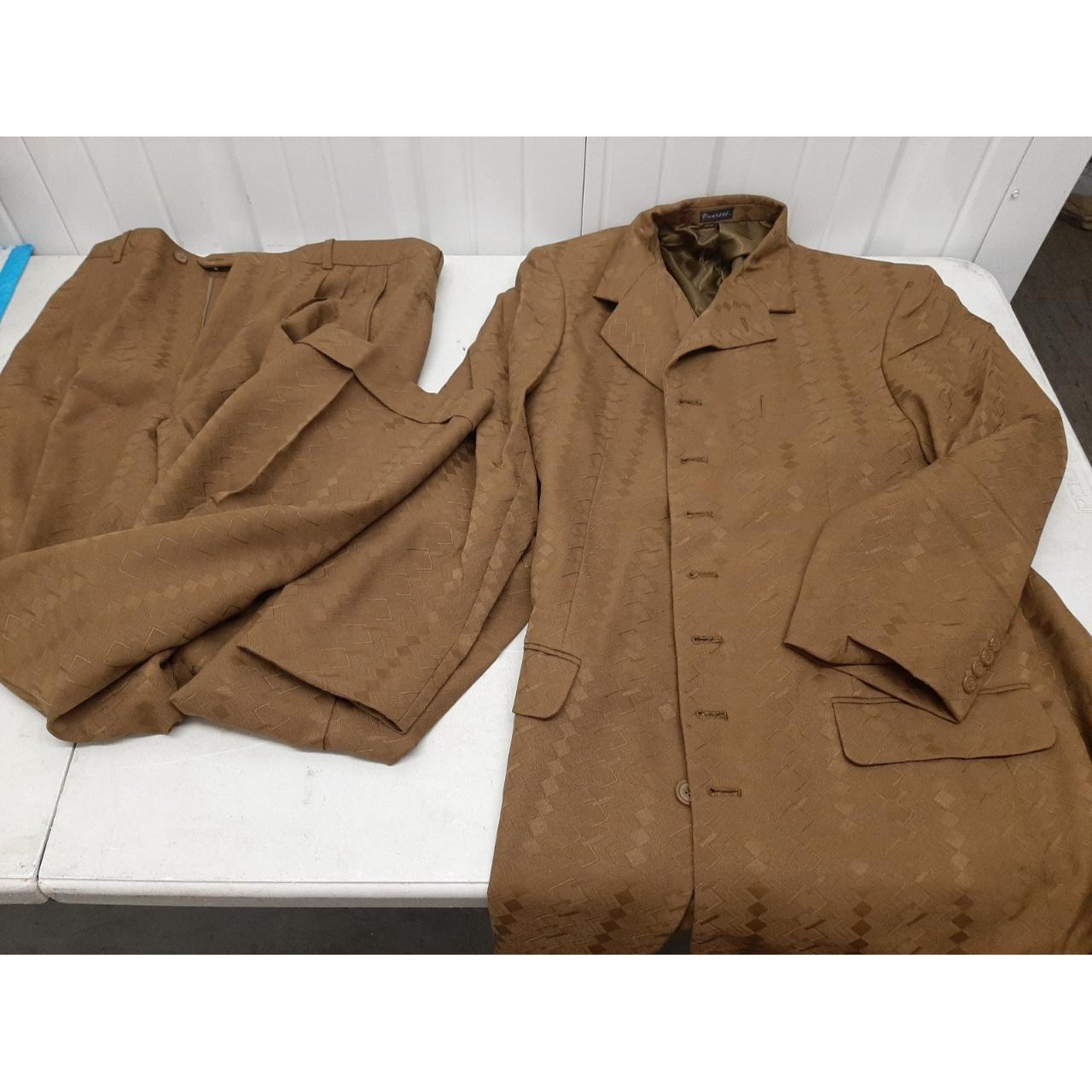 Vanetti 2 piece suit. 40L and 33L - Depop