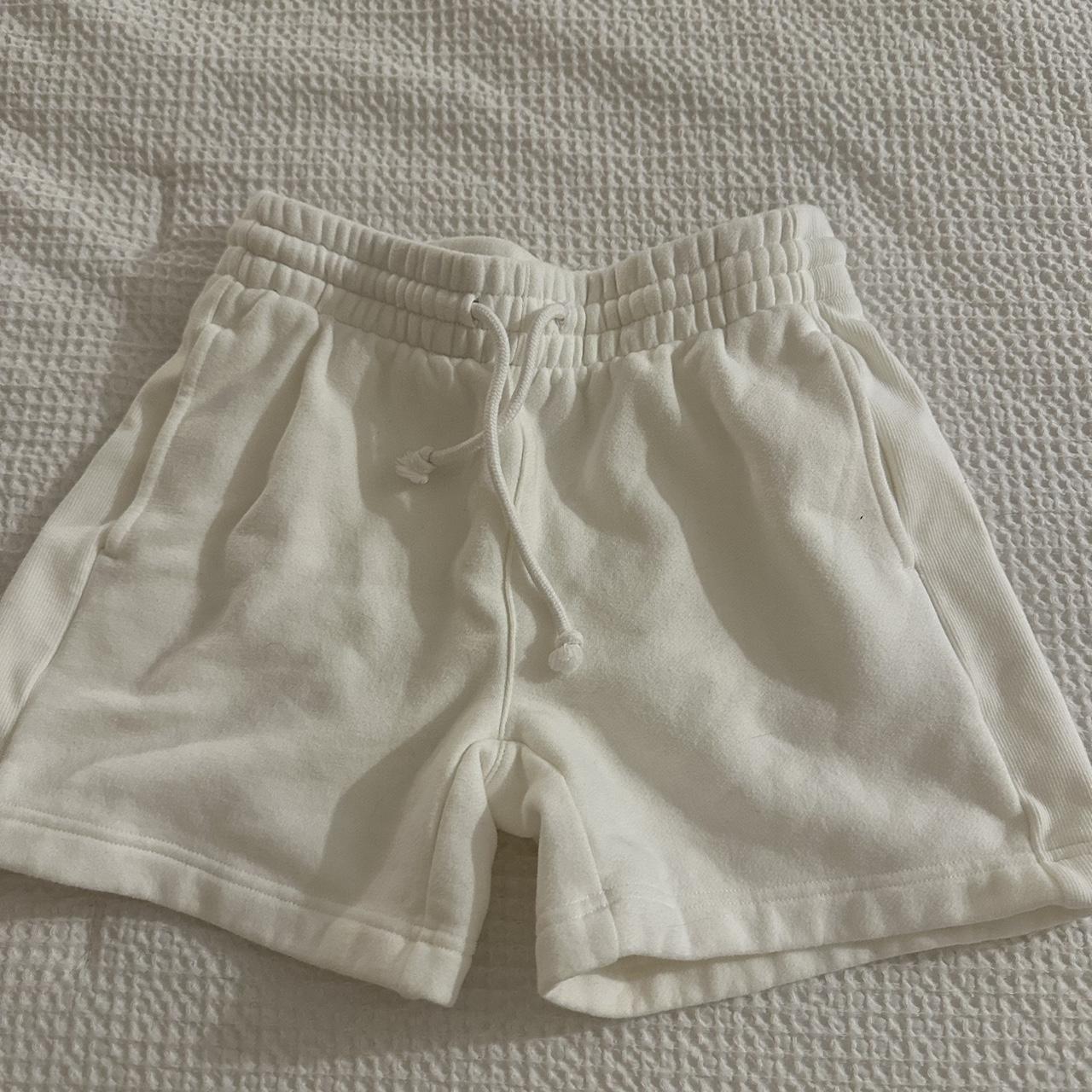 Aritzia TNA sweat shorts - Depop