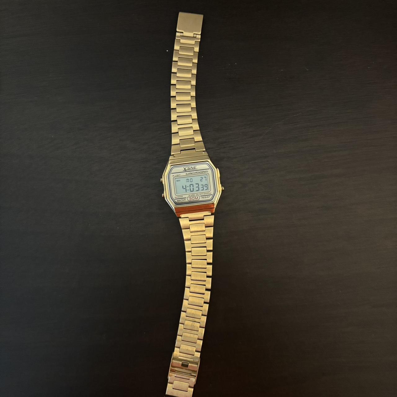 Digital watch with timer and an alarm - Depop