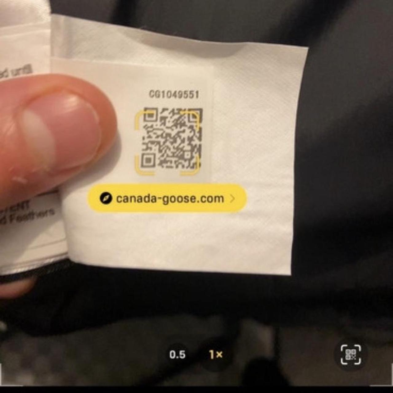 Canda goose gilet - Depop