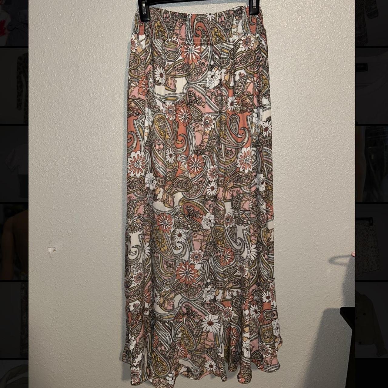 Willow & Root Floral Maxi Slit Skirt Womens Size... - Depop