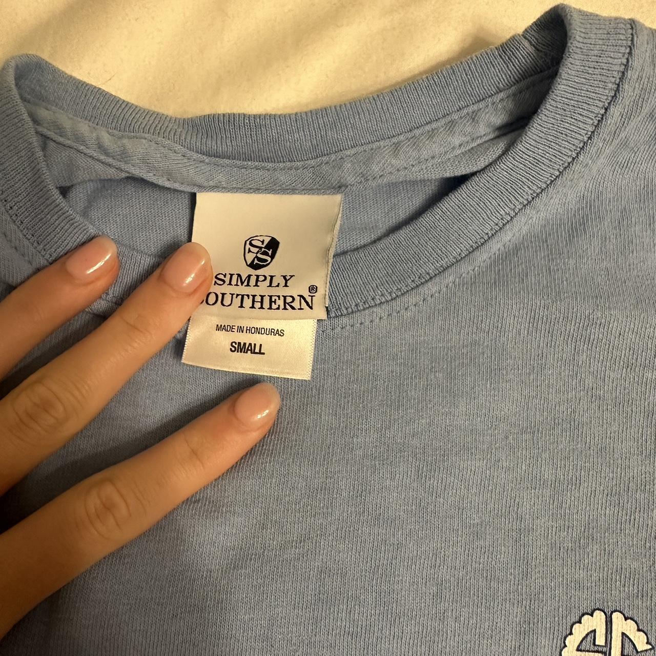 Simply slither t shirt Size small - Depop